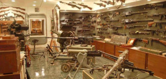 Does This Photo Show Nancy Pelosi Posing as 'Miss Lube Rack 1955 ...